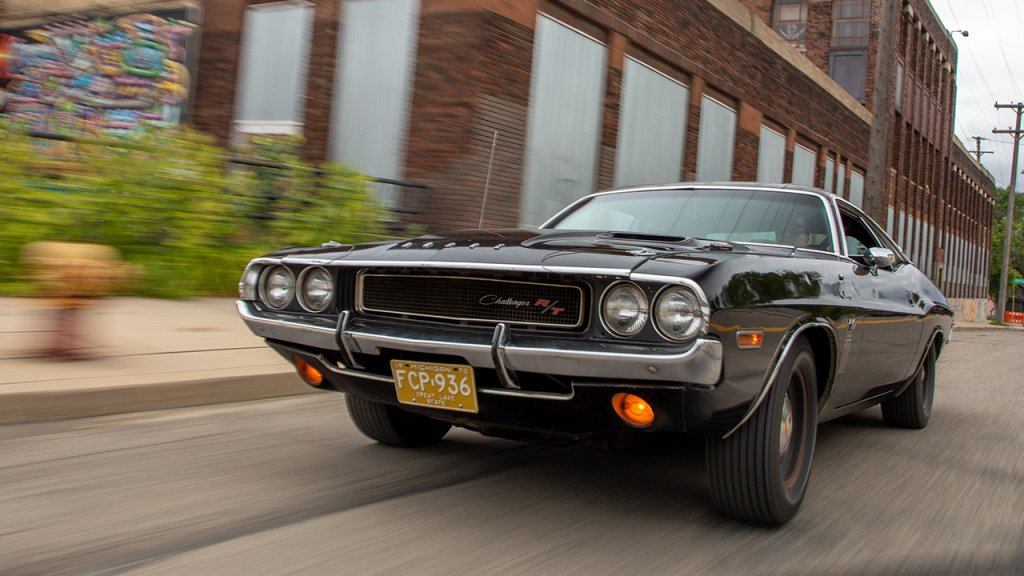 Street Racer 'Black Ghost' Dodge Hemi Challenger Auction - Muscle Car